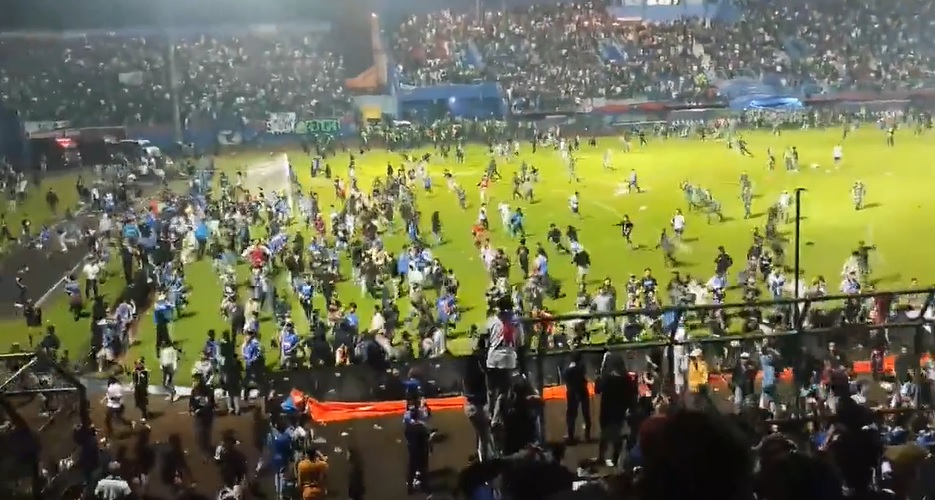 RAW VIDEO- Massive Soccer Riot Leaves at Least 129 Dead