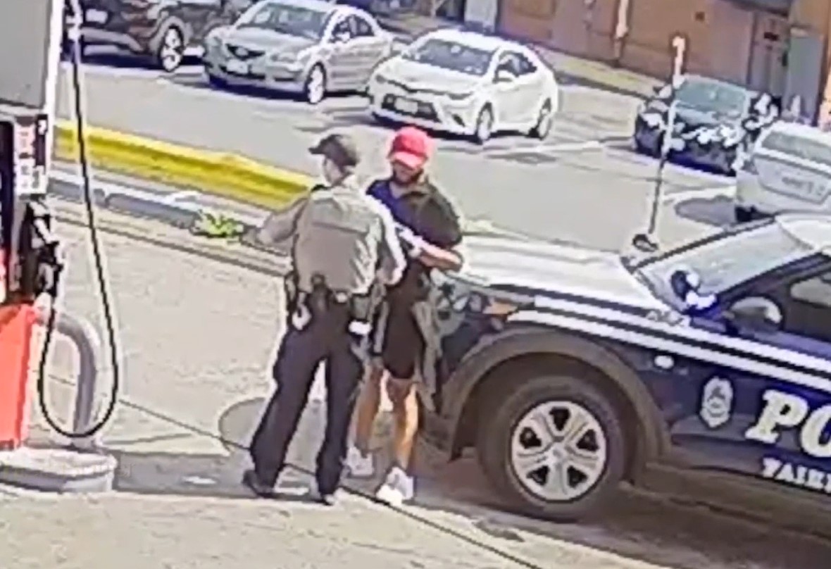 Dude Stole U-Haul Then Abducted Police Officer is Filled with Led