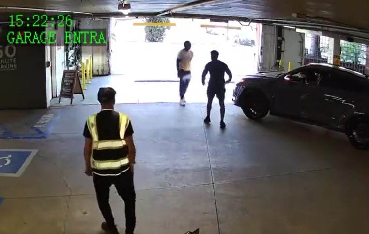 Roid Raging Dude Shot in Los Angels , Shooter Flees in a Lambo