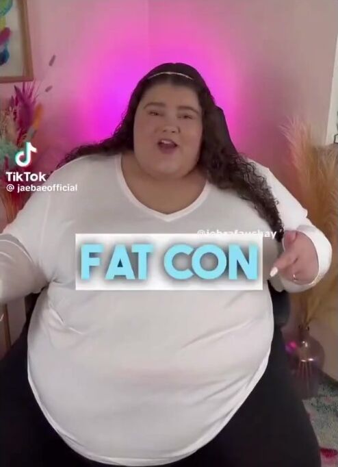 Who's Going to This Years "Fat Con" where Obese Whales Pretend It's Healthy an Empowering
