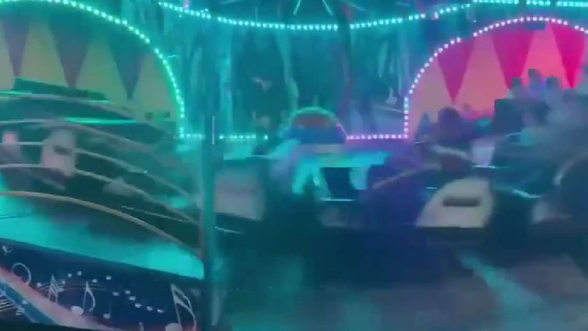Moment when Amusement Park Ride goes Off the Rails..sending One Man in ...