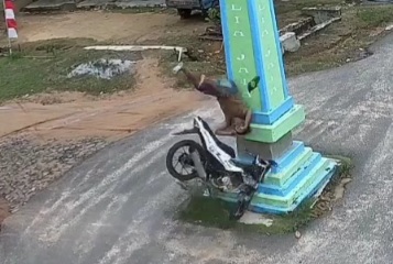 DEFINITELY HIS LAST MOTORCYCLE RIDE